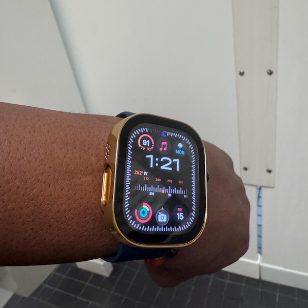 14k Yellow Gold Apple Watch Case W/glass Screen Protector 14k Yellow ...