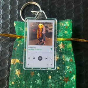 Tap to Play Customizable Music Photo Keychain NFC Tag - Etsy