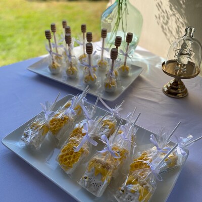 Winnie the Pooh Honey Bee Rice Crispy Treats please Read Full ...