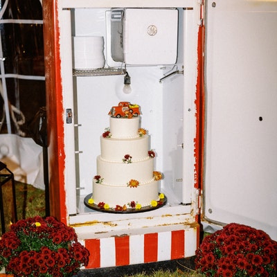 Farmhouse Wedding Cake Topper / Barn Wedding Cake Topper / Country ...