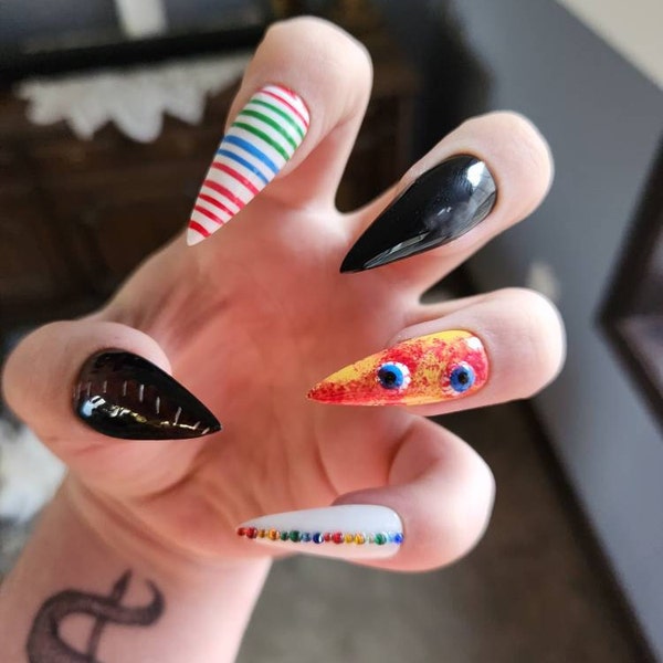 Klowns in Space-reusable Press-on Nails/clown Nails/luxury Gel Nails ...
