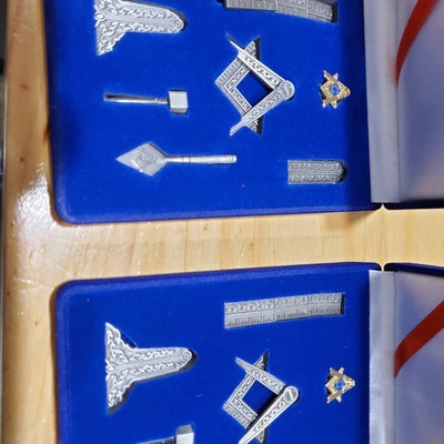 Knight York Cross of Honor KYCH Lapel Pin Collection - Etsy