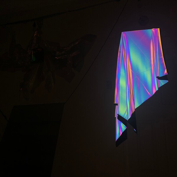 Colorful Reflective Laser Holographic Fabric Illusion Hologram Fabric ...