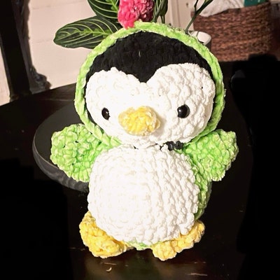 Primp the Penguin Crochet Pattern - Etsy