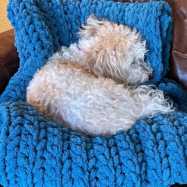 Navy Chunky Throw, Blue Throw. Blue Chunky Crocheted Blanket - Etsy