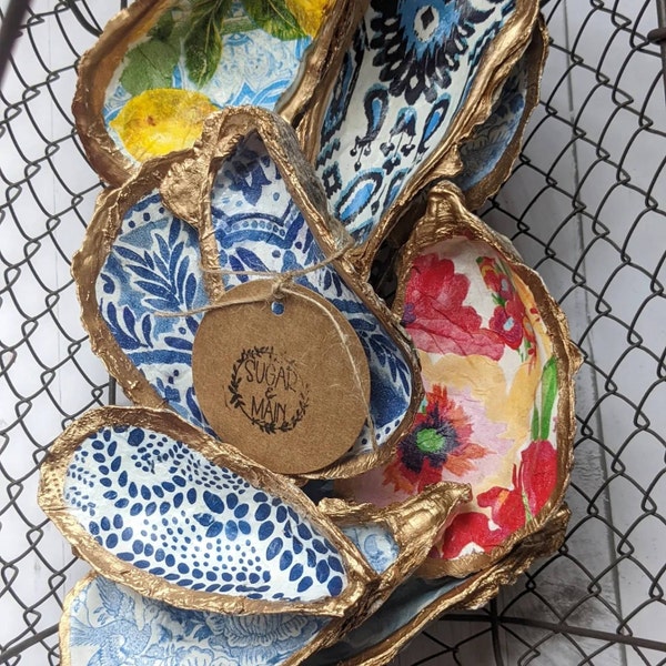Coastal Grandma Sea Shell Toilet Paper Storage, Sea Shell Table Décor ...