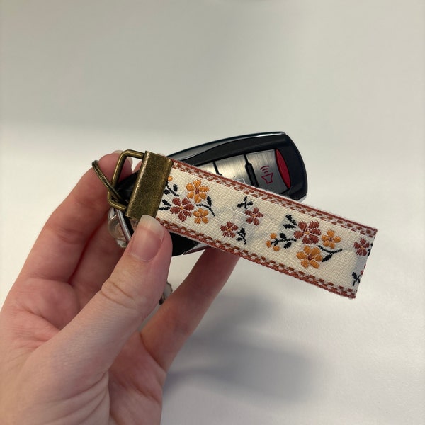 Vintage Floral Key Wristlet - Key Fob, Gifts for Women, Stocking ...