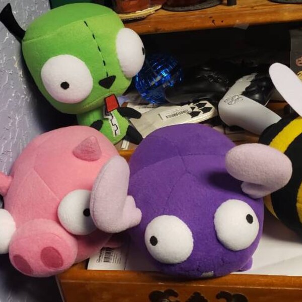 Rivulet Plushie, Blue Slugcat Plush, Handmade Stuffed Animal, 11.8 In ...