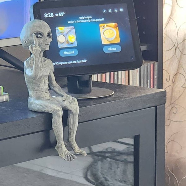 Rude Alien Statue “flipping the Bird” 10″ H Shelf Sitter ...
