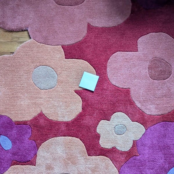 Melting Black & White Irregular Shape Unshape Hand-tufted 100% Wool ...