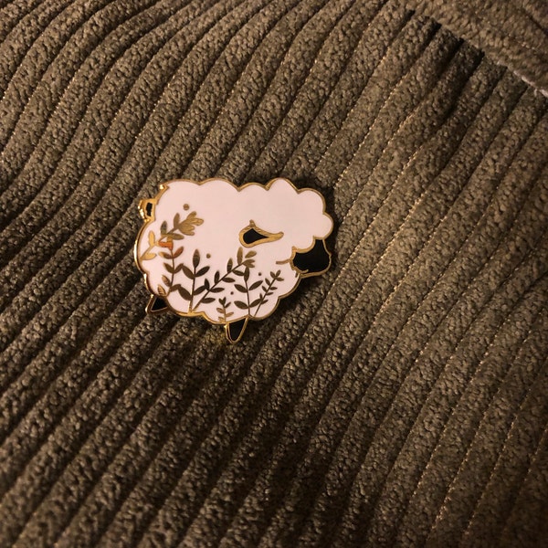 Red Fox Woodland Animal Pin, Sweater Pin Fox Gift Animal Brooch, Cute ...