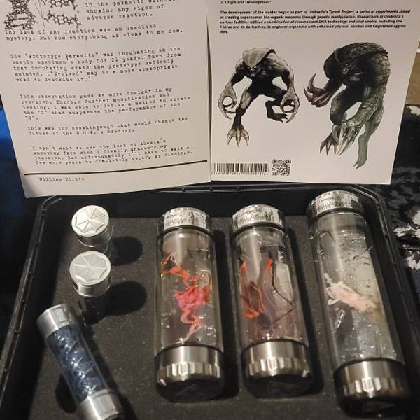 Las Plagas Parasite Syringe Resident Evil 4 Biohazard Umbrella ...