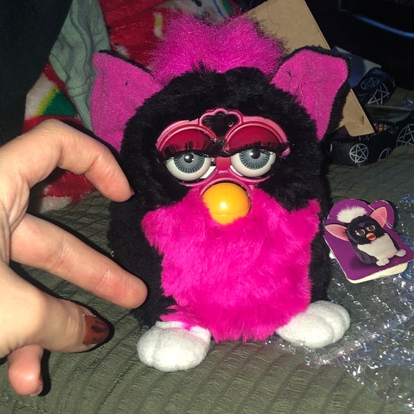Adopt a Furby mango 2005 Hasbro Tiger Electronics Mango Emoto-tronic ...