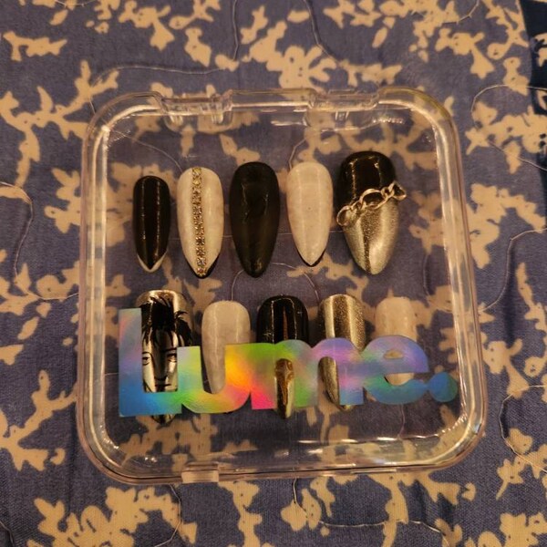 ZAYNE (love and Deep Space) Press on Nails - Etsy