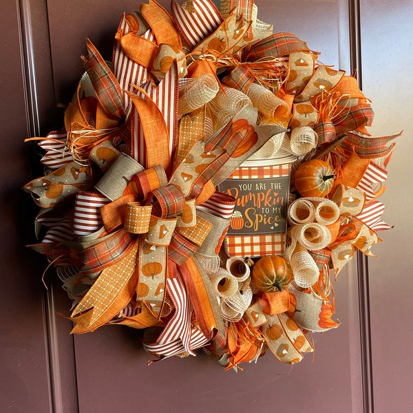 Video Tutorials, How to Make a Wreath Video, Wreath Making Videos ...