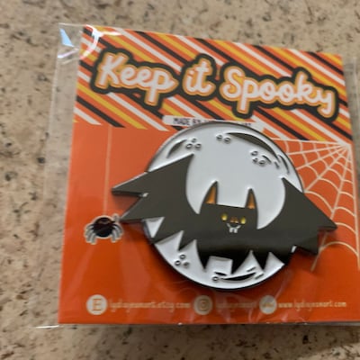 Cute Bat Enamel Pin Bat Pin Halloween Pin Enamel Pin - Etsy