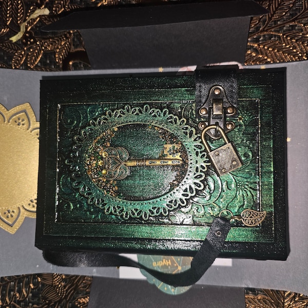 Green Secret Diary With Lock and Key, Magical Lockable Dream Journal - Etsy