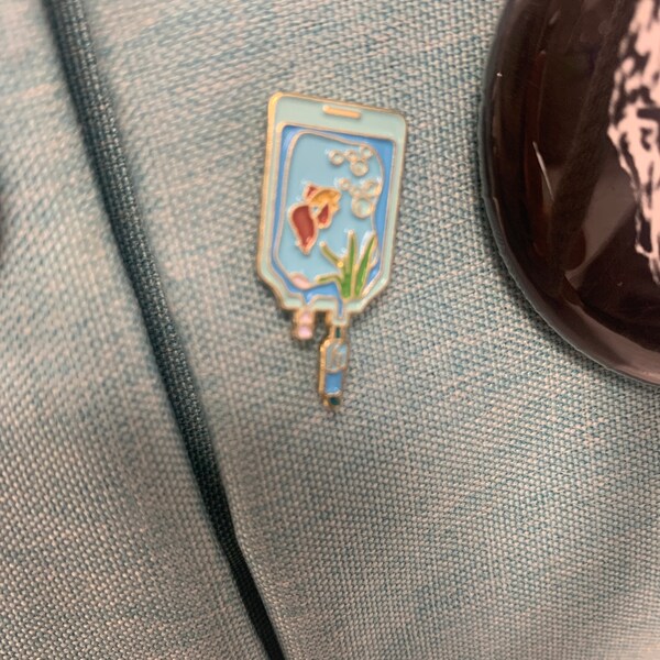 IV Aquarium Pin - Nursing/ Medical/ Physician Assistant/ Fish Pin ...