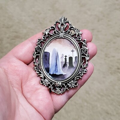 Small Framed Cabin Ghost Portrait - Etsy