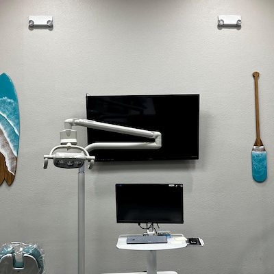 Wood Live Edge Floating Shelves With Ocean Waves Coastal Beachy Room ...