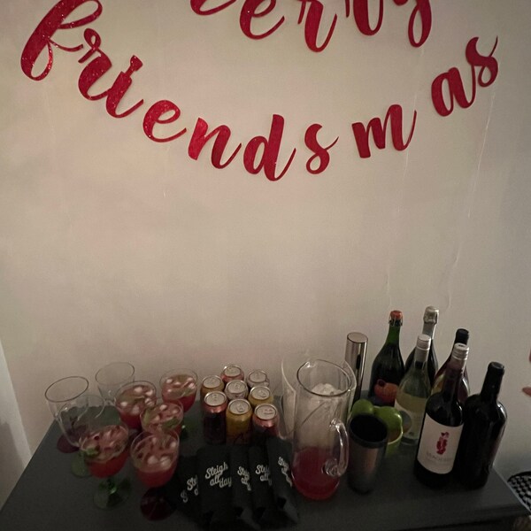 Merry Friendsmas Banner | Christmas Party Decorations | Friendmas Party ...