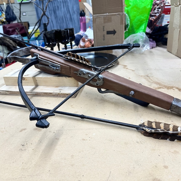 EVA Foam Knight Gauntlet Template - Etsy