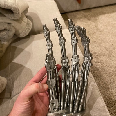 T800 Hand Display 1:1 Scale - Etsy