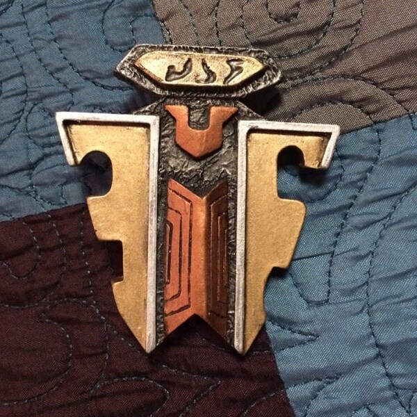 Star Trek Klingon MEDAL of VALOR Resin Prop Pin - Etsy