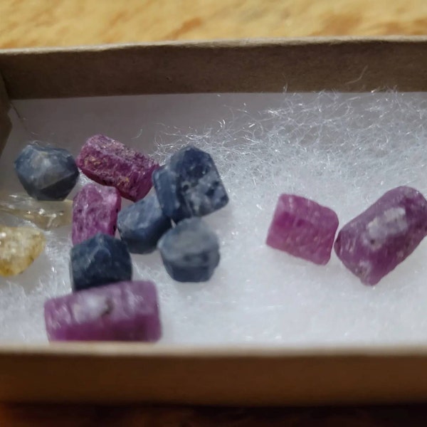 Mixed Ruby & Sapphire Crystals, Small Rough Natural Ruby Crystals and ...