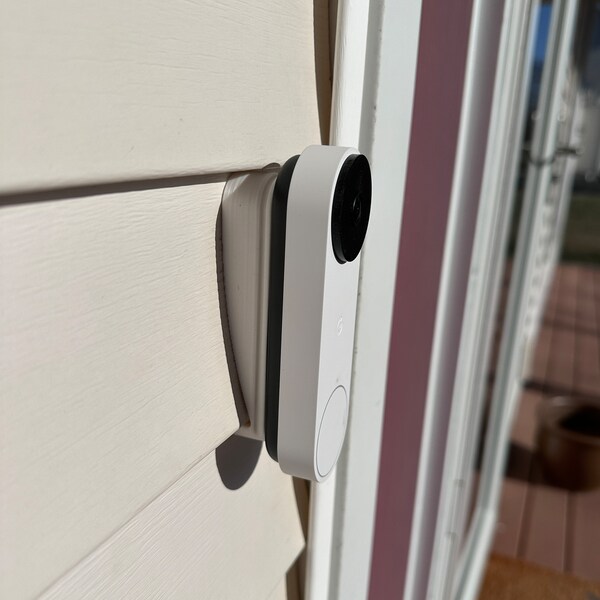Google Nest (wired, 2nd/ 3rd Gen.) Doorbell Vinyl/ Board Siding Mount ...