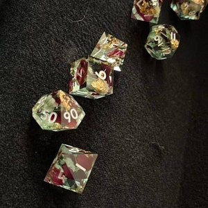 Victorian Tearoom Floral Handmade Resin Sharp Edge Dnd Dice Set With ...