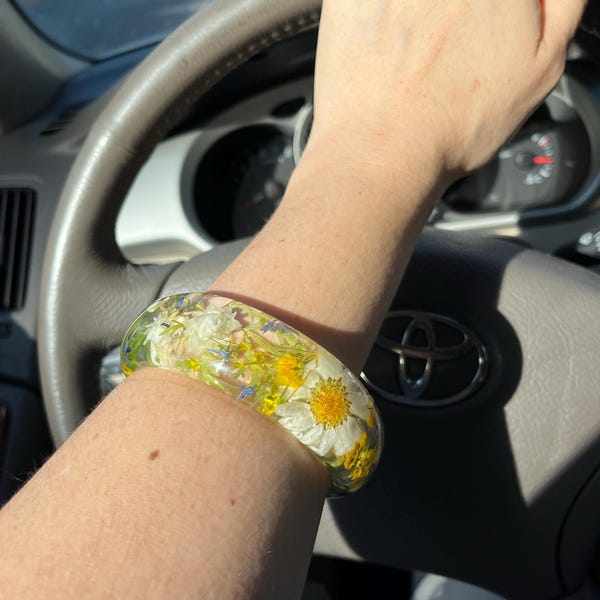 Real Flower Daisy Bracelet, Resin Bangle, Handmade Gift for Her ...