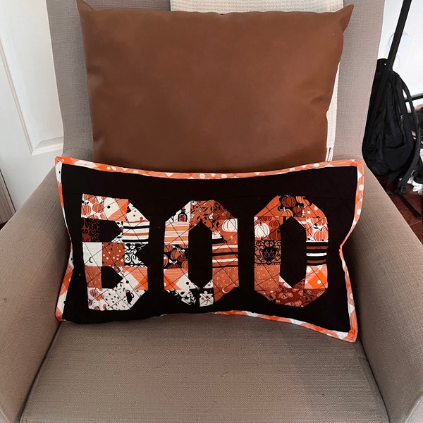 Boo Pillow Sham Pattern PDF by Jen Daly Quilts - Etsy