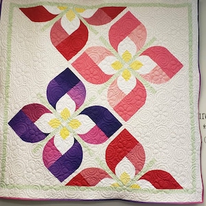 Windswept Modern Drunkards Path Flower PDF Quilt Pattern - Etsy
