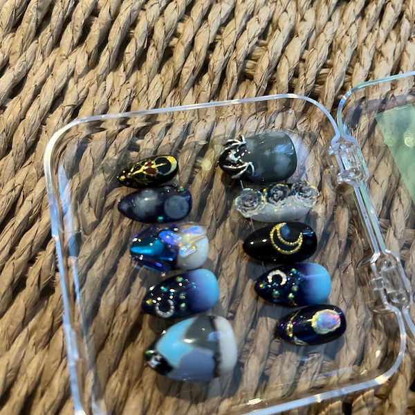 ACOTAR Press on Nails, Velaris Nails, Goth Nails, Halloween Nails ...