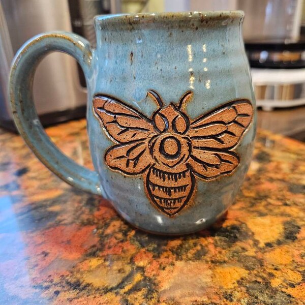 Honey Bee Mug 16 Oz - Beekeeper Gift Nature Mug - Queen Bee Nature ...