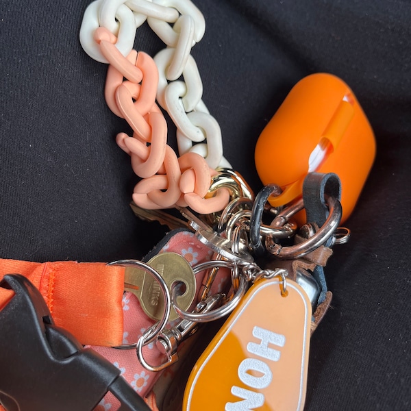 Personalized Chunky Chain Link Wristlet Keychain, Personalized Gift ...