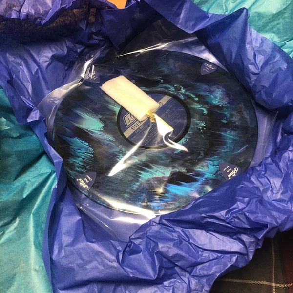 Vampire Slayer Kit, Shadow Box, Dracula Memorabilia, Crucifix, Rosary ...