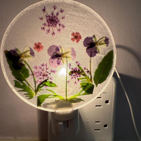 Handmade Real Wild Flower Night Light, Floral Light Plug In, Floral ...