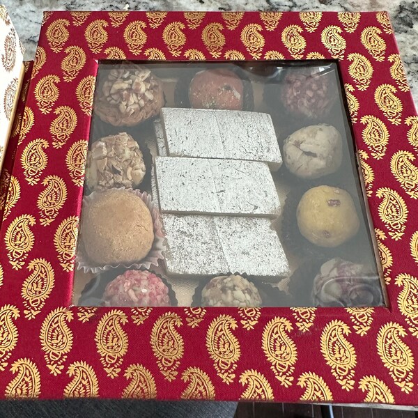 MAROON PUJA THALI, Aarti Thali, Weddings, Religious Thali, Diwali ...