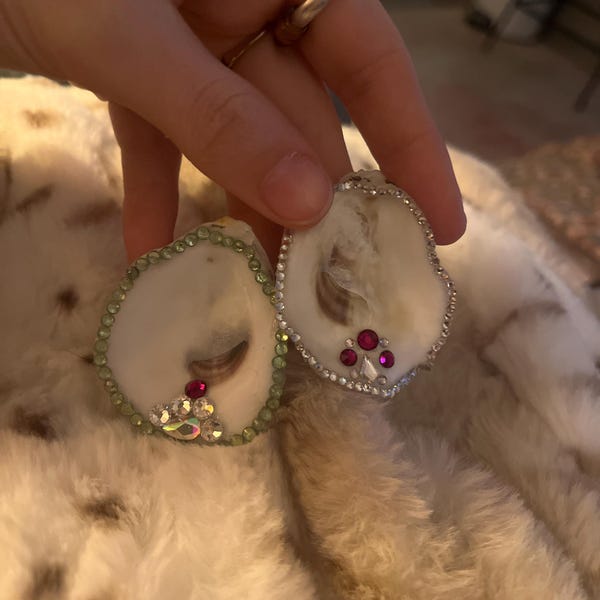 Set of 30 Baby Oyster Shells (.5 - 1.5)| Crafting Ready | Nautical ...