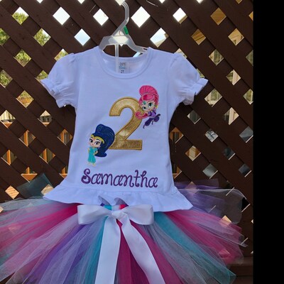 Beautiful Red Genie Applique Machine Embroidery Design in 3 Sizes ...