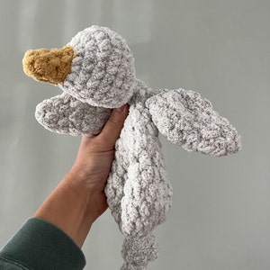 MINI Goldie Goose Knotted Lovey Crochet Goose PATTERN - Etsy