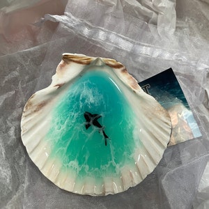 Large Ocean Resin Shell Ring Dish Hand Drawn Great White or | Etsy