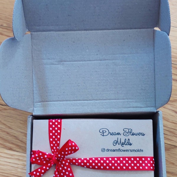 Silicone Mold Sitting Girl Size 8,6х7 Cm/3,4х2,4 Inch for Polymer Clay ...