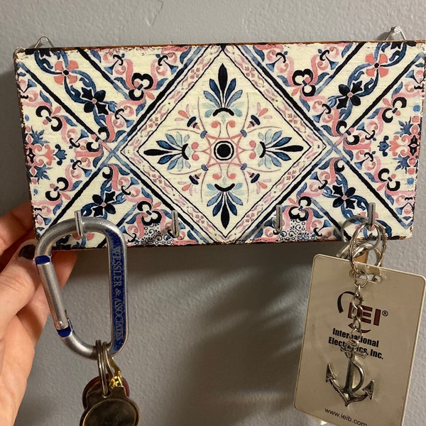 Key Holder, Pink Key Rack, Ornament Wall Decor, Key Holder for Wall - Etsy