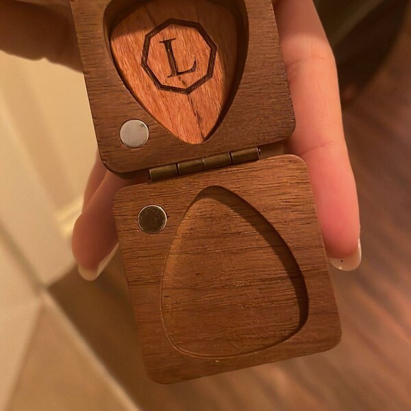Personalized Wooden Guitar Picks Box,custom Engraved Guitar Pick Holder ...
