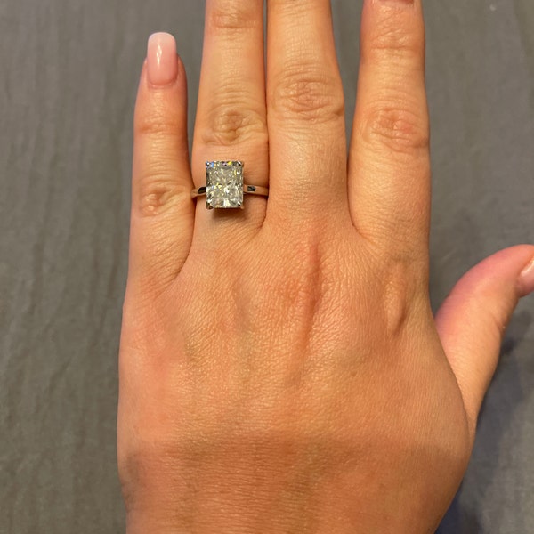 3 Ct Oval Cut Triple Claw Prong Ring Solitaire Ring Moissanite ...