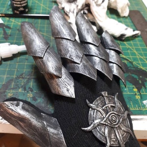 PATTERN - Segmented Finger Armor - Etsy