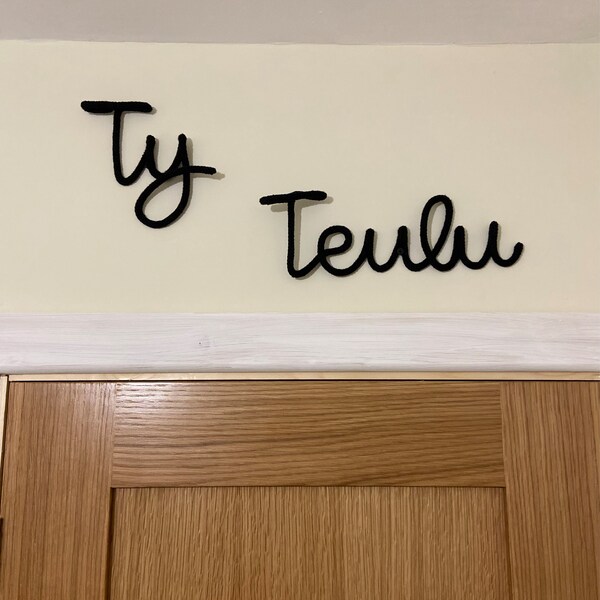 Knitted Wire Words Story Time, Knitted Letters, Knitted Words, Woolly ...